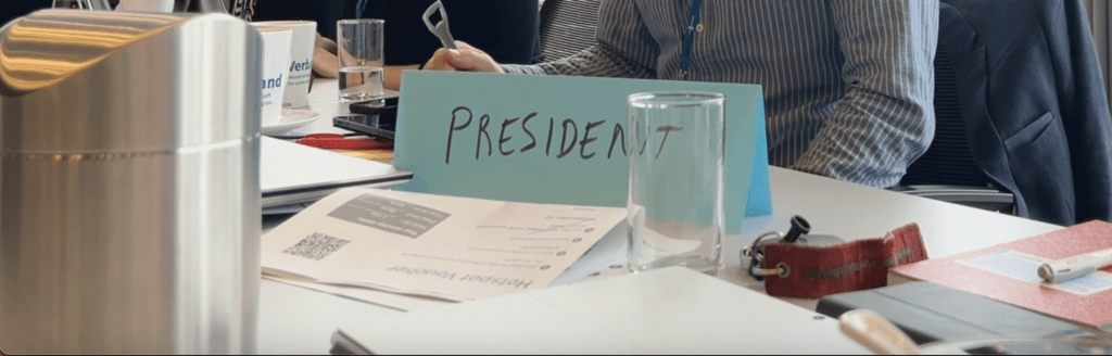 Breaking the Silos towards knowledge co-production in Real World Labs using Serious Games ...